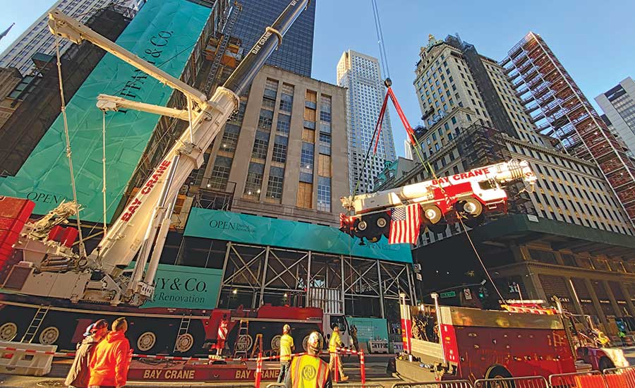 Lifting the Lifter: 130-Ton Crane Is Placed Atop NYC's Tiffany & Co ...