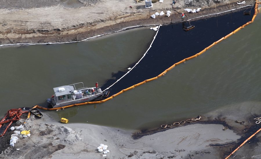 Accidental Louisiana Pipeline Rupture Interrupts Shore Restoration Job ...