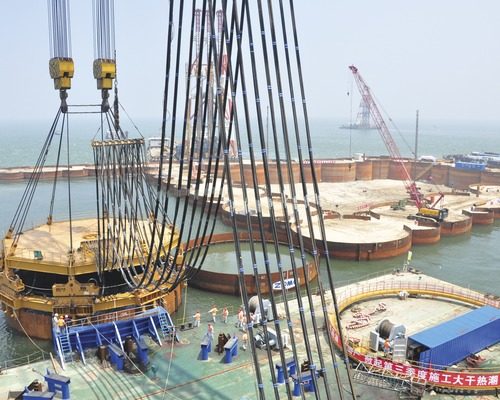 Immersed In Innovations, Hong Kong-Macau Link Takes Shape | 2014-08-27 ...